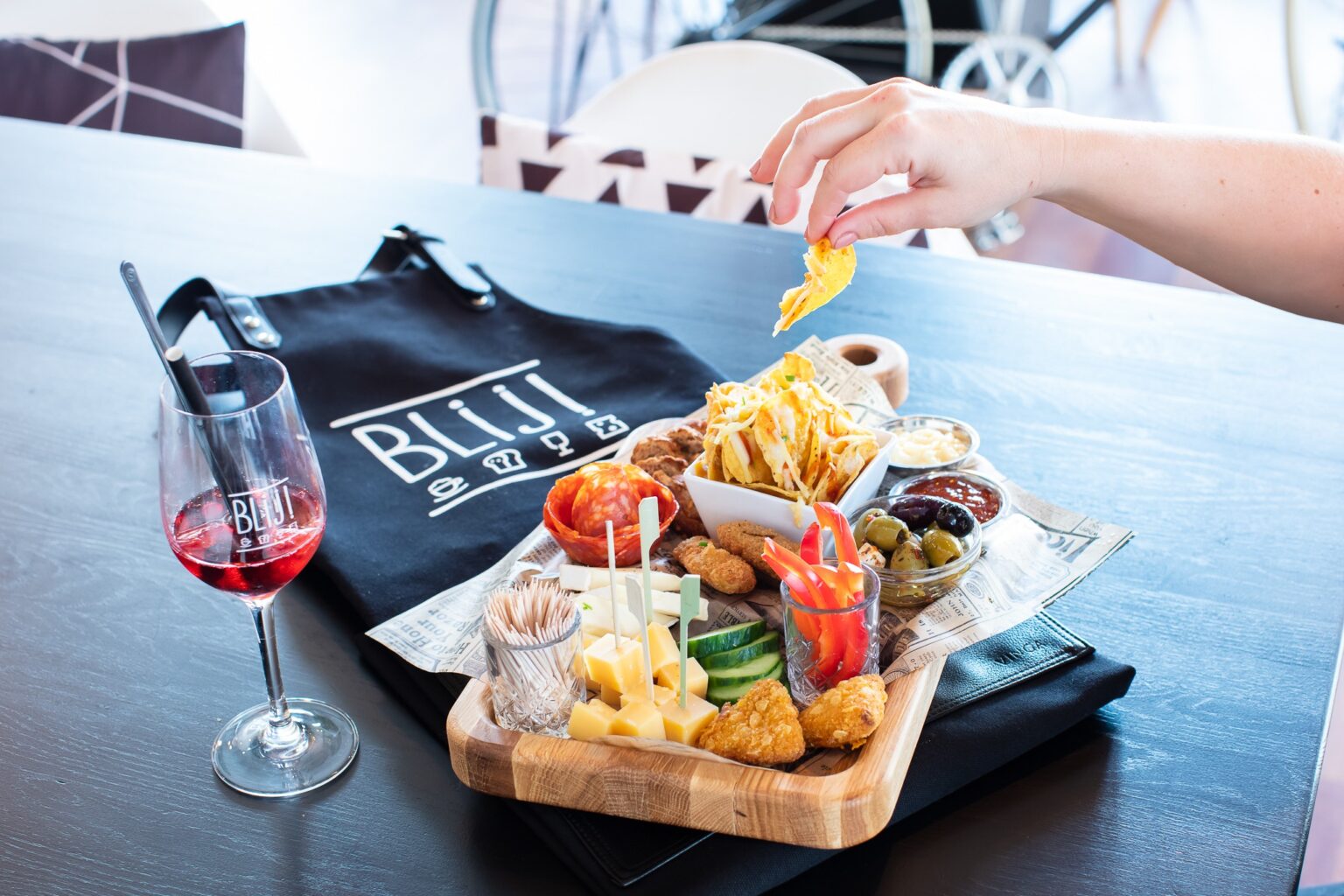 Bij Blij – Koffie | Gebak | Lunch | Flammkuchen | Borrels ...